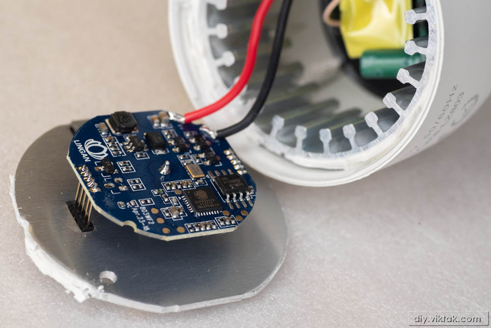 Geeking out on a DOA Wifi Smart Light Bulb – Viktor’s DIY Blog