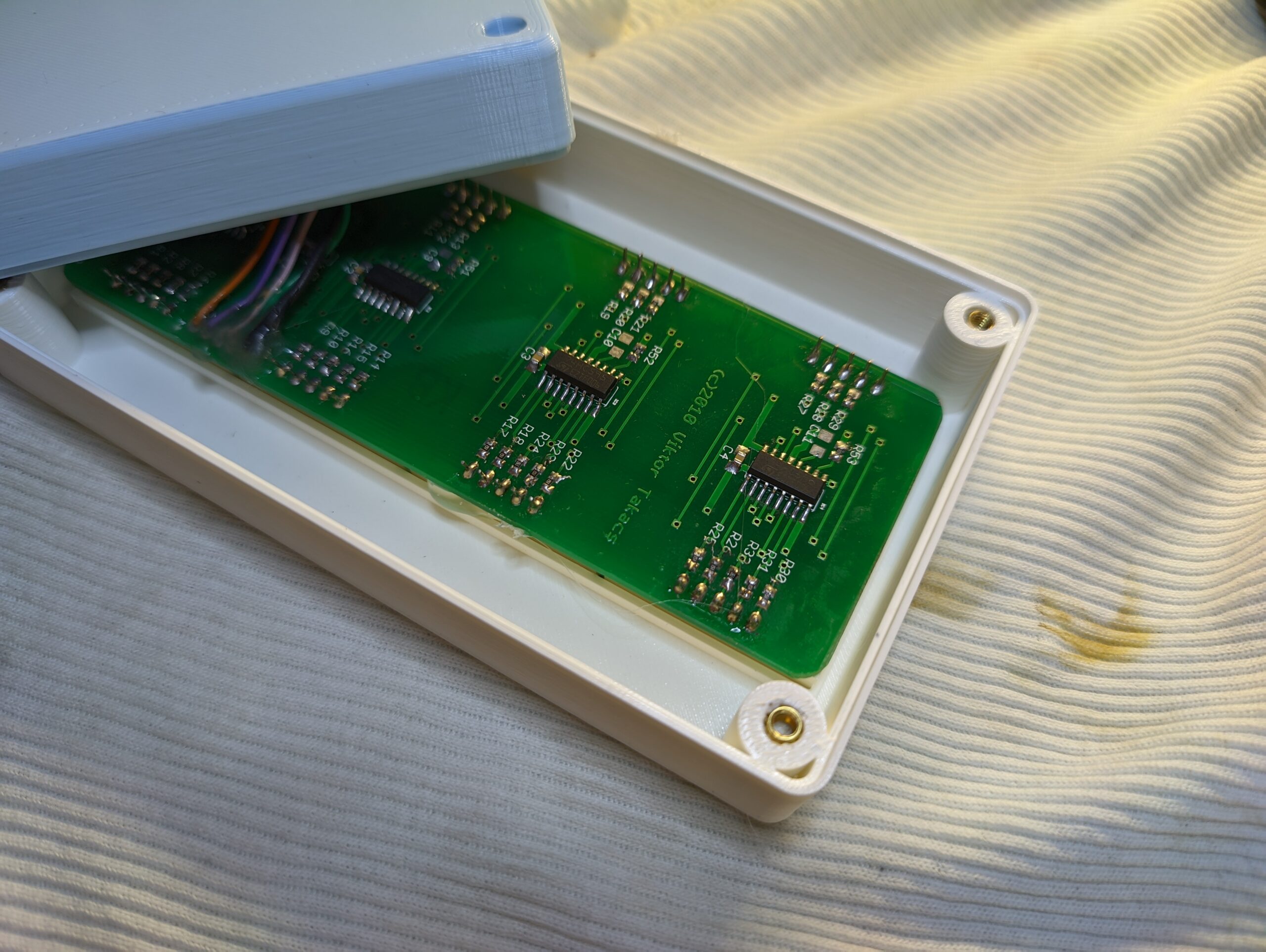 How I Made a Clock out of Parts of Old Projects – Viktor’s DIY Blog