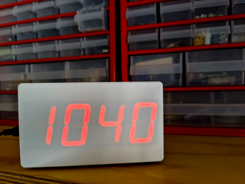How I Made a Clock out of Parts of Old Projects – Viktor’s DIY Blog